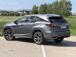 Grey Lexus RX 2018 in Riga, with an engine capacity of 3.50 L and mileage of 110 thousand km for 32500 €, photo 4 on AUTOMOTO.COM.LV