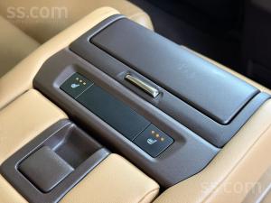 Grey Lexus RX 2018 in Riga, with an engine capacity of 3.50 L and mileage of 110 thousand km for 32500 €, photo 19 on AUTOMOTO.COM.LV