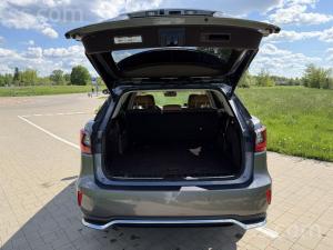 Grey Lexus RX 2018 in Riga, with an engine capacity of 3.50 L and mileage of 110 thousand km for 32500 €, photo 26 on AUTOMOTO.COM.LV