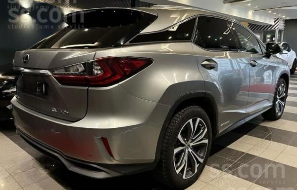 Grey Lexus RX 2018 in Riga, with an engine capacity of 3.50 L and mileage of 199 thousand km for 26900 €, photo 6 on AUTOMOTO.COM.LV