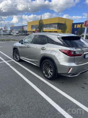 Pelēks Lexus RX 2018 Rīga, ar dzinēja tilpumu 3.50 L un nobraukumu 189 tūkst. km par 28600 €, foto 7 vietnē AUTOMOTO.COM.LV