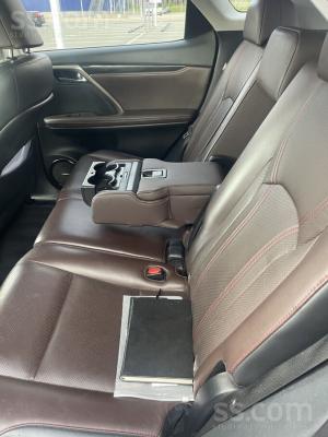 Pelēks Lexus RX 2018 Rīga, ar dzinēja tilpumu 3.50 L un nobraukumu 189 tūkst. km par 28600 €, foto 13 vietnē AUTOMOTO.COM.LV