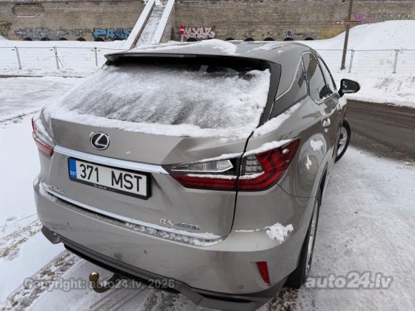 Grey Lexus RX 2019 in Tallinn, with an engine capacity of 3.50 L and mileage of 194 thousand km for 29900 €, photo 3 on AUTOMOTO.COM.LV