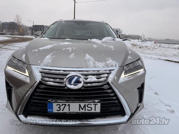 Grey Lexus RX 2019 in Tallinn, with an engine capacity of 3.50 L and mileage of 194 thousand km for 29900 €, photo 9 on AUTOMOTO.COM.LV