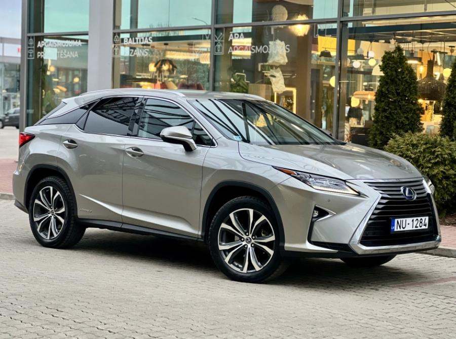 Grey Lexus RX 2019 in Riga, with an engine capacity of 3.50 L and mileage of 122 thousand km for 35750 €, photo 1 on AUTOMOTO.COM.LV