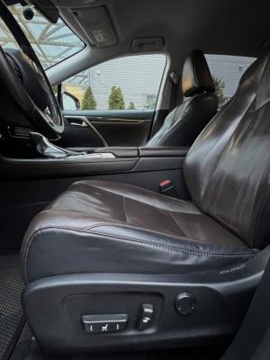 Grey Lexus RX 2019 in Riga, with an engine capacity of 3.50 L and mileage of 122 thousand km for 35750 €, photo 4 on AUTOMOTO.COM.LV