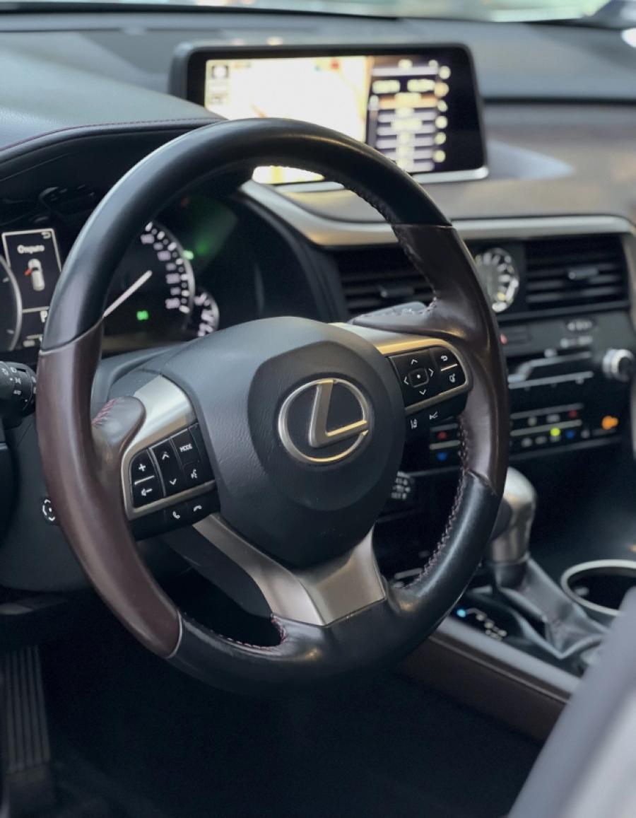 Grey Lexus RX 2019 in Riga, with an engine capacity of 3.50 L and mileage of 122 thousand km for 35750 €, photo 5 on AUTOMOTO.COM.LV