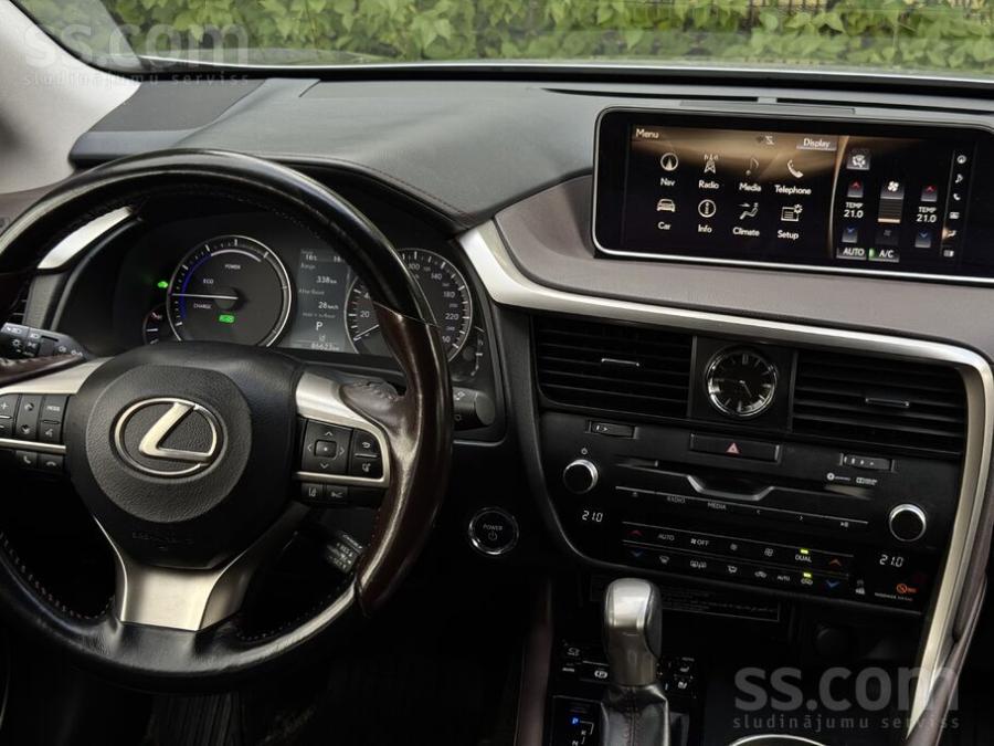 Grey Lexus RX 2019 in Riga, with an engine capacity of 3.50 L and mileage of 86 thousand km for 33890 €, photo 25 on AUTOMOTO.COM.LV