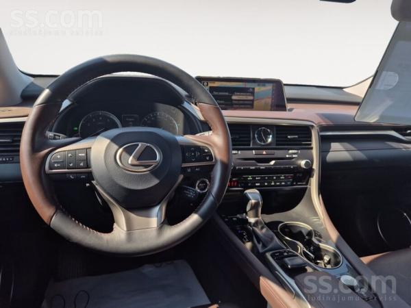 Pelēks Lexus RX 2020 Rīga, ar dzinēja tilpumu 3.50 L un nobraukumu 81 tūkst. km par 33400 €, foto 9 vietnē AUTOMOTO.COM.LV