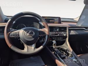 Grey Lexus RX 2020 in Riga, with an engine capacity of 3.50 L and mileage of 81 thousand km for 33400 €, photo 10 on AUTOMOTO.COM.LV