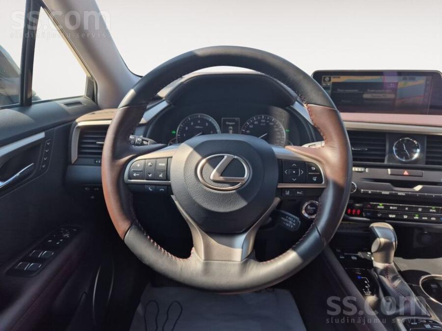 Grey Lexus RX 2020 in Riga, with an engine capacity of 3.50 L and mileage of 81 thousand km for 33400 €, photo 13 on AUTOMOTO.COM.LV