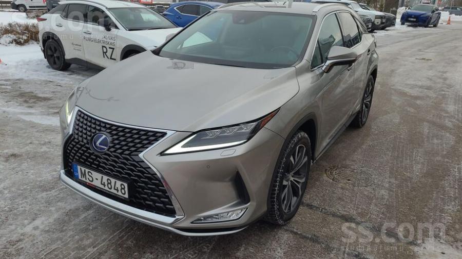 Pelēks Lexus RX 2021 Rīga, ar dzinēja tilpumu 3.50 L un nobraukumu 84 tūkst. km par 38700 €, foto 1 vietnē AUTOMOTO.COM.LV