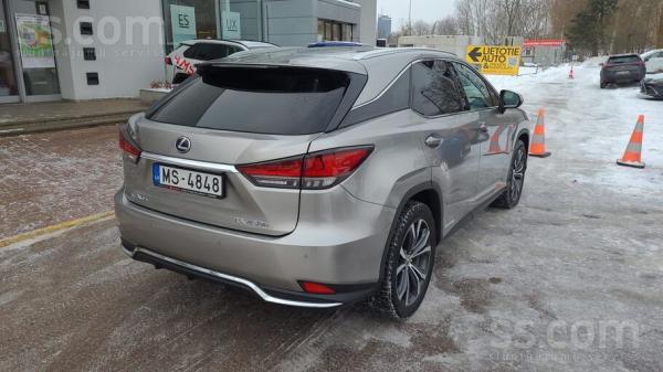 Grey Lexus RX 2021 in Riga, with an engine capacity of 3.50 L and mileage of 84 thousand km for 38700 €, photo 2 on AUTOMOTO.COM.LV