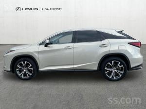 Grey Lexus RX 2021 in Tukums, with an engine capacity of 3.50 L and mileage of 85 thousand km for 41000 €, photo 4 on AUTOMOTO.COM.LV