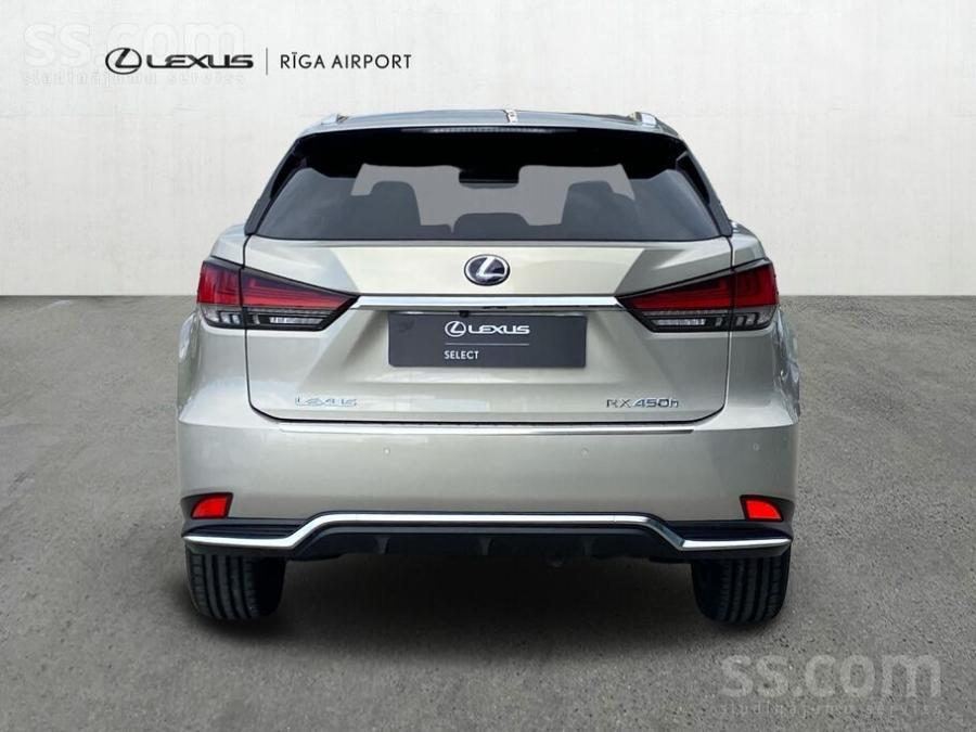 Grey Lexus RX 2021 in Tukums, with an engine capacity of 3.50 L and mileage of 85 thousand km for 41000 €, photo 5 on AUTOMOTO.COM.LV