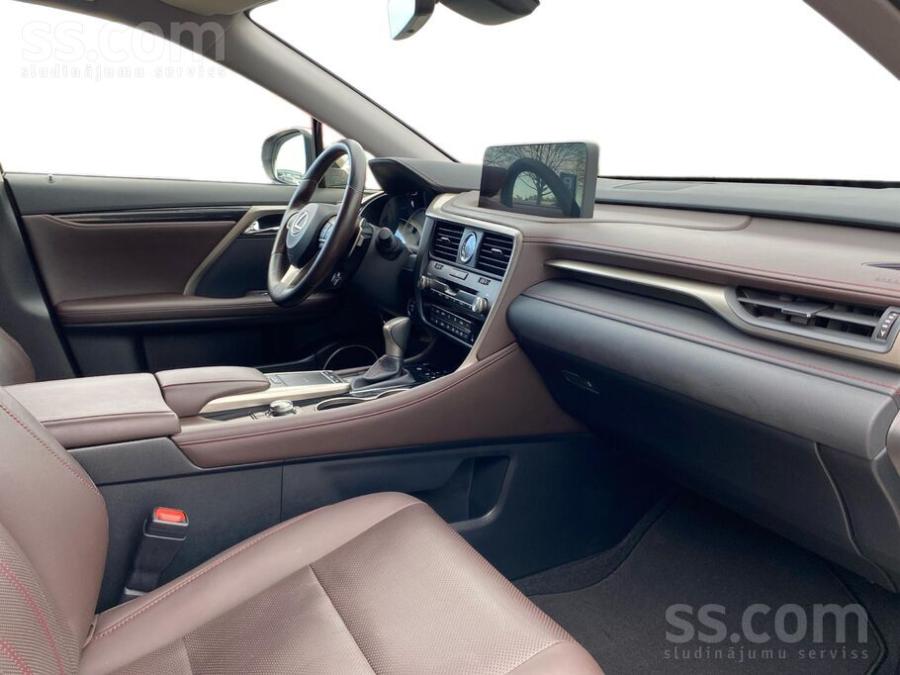Grey Lexus RX 2021 in Tukums, with an engine capacity of 3.50 L and mileage of 85 thousand km for 41000 €, photo 7 on AUTOMOTO.COM.LV