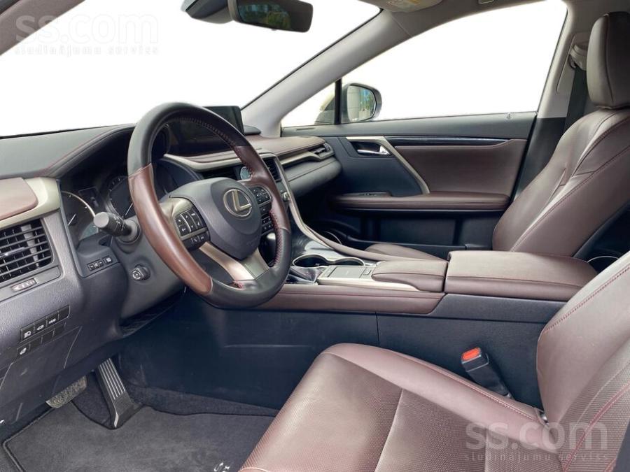 Grey Lexus RX 2021 in Tukums, with an engine capacity of 3.50 L and mileage of 85 thousand km for 41000 €, photo 12 on AUTOMOTO.COM.LV