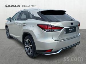 Grey Lexus RX 2021 in Tukums, with an engine capacity of 3.50 L and mileage of 85 thousand km for 41000 €, photo 18 on AUTOMOTO.COM.LV