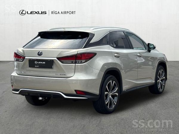 Grey Lexus RX 2021 in Riga, with an engine capacity of 3.50 L and mileage of 118 thousand km for 38000 €, photo 2 on AUTOMOTO.COM.LV