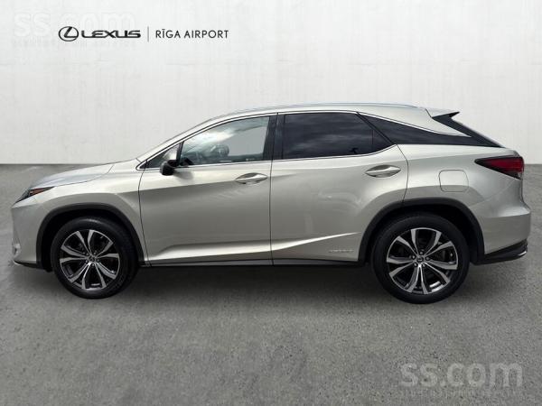 Grey Lexus RX 2021 in Riga, with an engine capacity of 3.50 L and mileage of 118 thousand km for 38000 €, photo 3 on AUTOMOTO.COM.LV