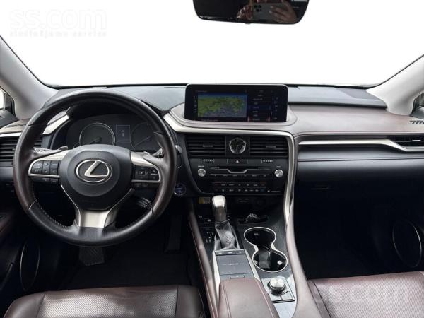 Grey Lexus RX 2021 in Riga, with an engine capacity of 3.50 L and mileage of 118 thousand km for 38000 €, photo 8 on AUTOMOTO.COM.LV