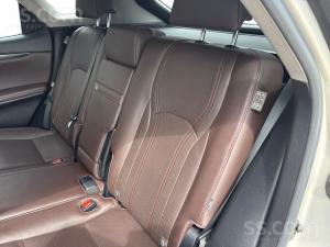 Pelēks Lexus RX 2021 Rīga, ar dzinēja tilpumu 3.50 L un nobraukumu 118 tūkst. km par 38000 €, foto 20 vietnē AUTOMOTO.COM.LV