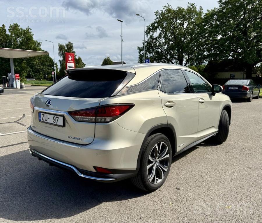 Pelēks Lexus RX 2022 Rīga, ar dzinēja tilpumu 3.50 L un nobraukumu 50 tūkst. km par 51500 €, foto 4 vietnē AUTOMOTO.COM.LV