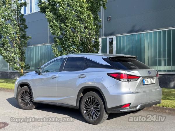 Pelēks Lexus RX 2022 Tallina, ar dzinēja tilpumu 3.50 L un nobraukumu 42 tūkst. km par 52500 €, foto 5 vietnē AUTOMOTO.COM.LV