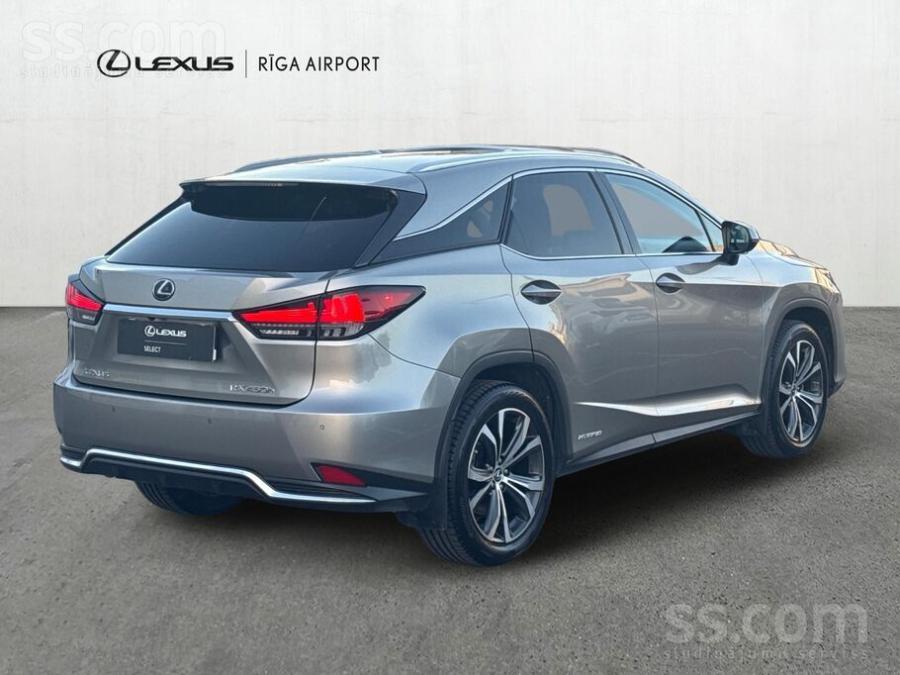Pelēks Lexus RX 2022 Rīga, ar dzinēja tilpumu 3.50 L un nobraukumu 168 tūkst. km par 38000 €, foto 3 vietnē AUTOMOTO.COM.LV