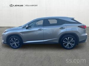 Pelēks Lexus RX 2022 Rīga, ar dzinēja tilpumu 3.50 L un nobraukumu 168 tūkst. km par 38000 €, foto 4 vietnē AUTOMOTO.COM.LV