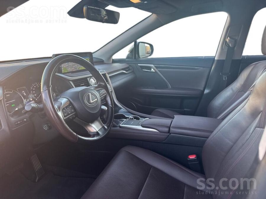 Pelēks Lexus RX 2022 Rīga, ar dzinēja tilpumu 3.50 L un nobraukumu 168 tūkst. km par 38000 €, foto 12 vietnē AUTOMOTO.COM.LV