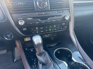 Pelēks Lexus RX 2022 Rīga, ar dzinēja tilpumu 3.50 L un nobraukumu 168 tūkst. km par 38000 €, foto 21 vietnē AUTOMOTO.COM.LV