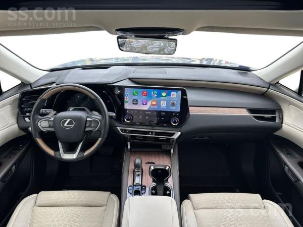 Pelēks Lexus RX 2023 Rīga, ar dzinēja tilpumu 2.50 L un nobraukumu 63 tūkst. km par 64500 €, foto 8 vietnē AUTOMOTO.COM.LV