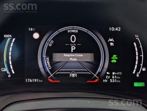 Grey Lexus RX 2024 in Riga, with an engine capacity of 2.50 L and mileage of 176 thousand km for 49900 €, photo 20 on AUTOMOTO.COM.LV