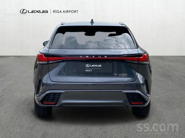 Pelēks Lexus RX 2025 Rīga, ar dzinēja tilpumu 2.40 L un nobraukumu 23 tūkst. km par 75000 €, foto 4 vietnē AUTOMOTO.COM.LV