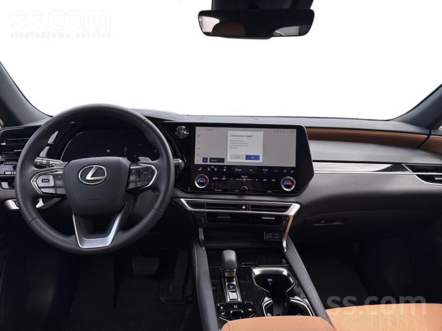 Grey Lexus RX 2025 in Riga, with an engine capacity of 2.50 L and mileage of 12 thousand km for 66900 €, photo 9 on AUTOMOTO.COM.LV