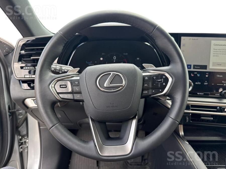 Grey Lexus RX 2025 in Riga, with an engine capacity of 2.50 L and mileage of 12 thousand km for 66900 €, photo 13 on AUTOMOTO.COM.LV