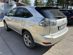 Pelēks Lexus RX 2005 Rīga, ar dzinēja tilpumu 3.00 L un nobraukumu 219 tūkst. km par 2650 €, foto 5 vietnē AUTOMOTO.COM.LV