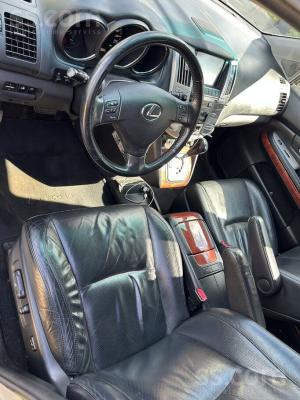 Pelēks Lexus RX 2005 Rīga, ar dzinēja tilpumu 3.00 L un nobraukumu 219 tūkst. km par 2650 €, foto 6 vietnē AUTOMOTO.COM.LV