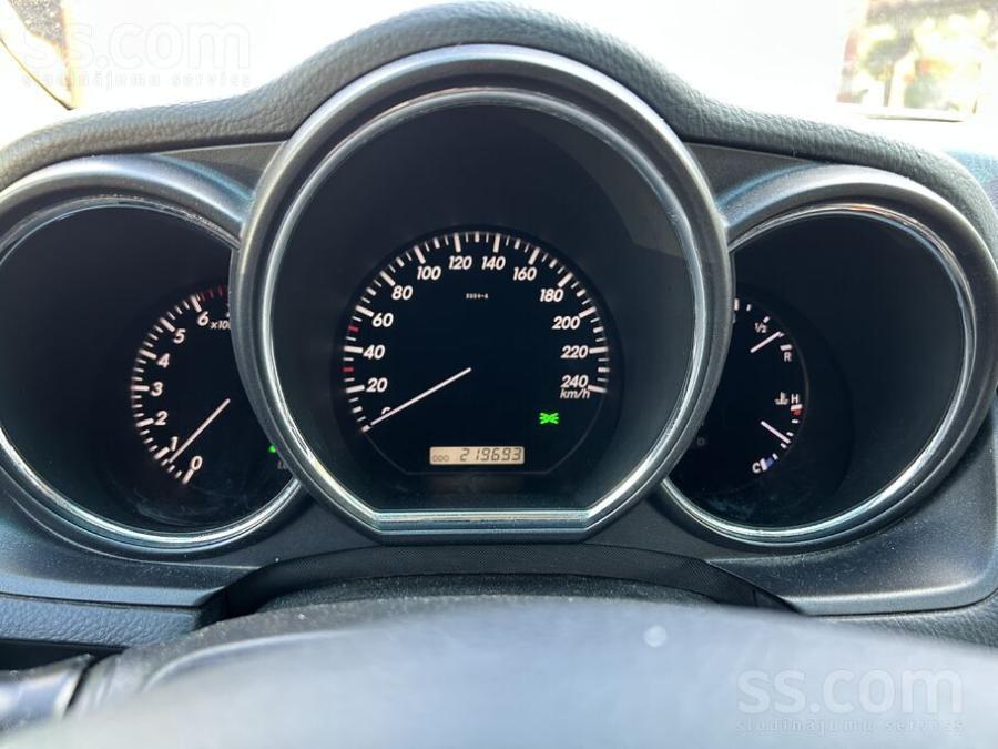 Pelēks Lexus RX 2005 Rīga, ar dzinēja tilpumu 3.00 L un nobraukumu 219 tūkst. km par 2650 €, foto 8 vietnē AUTOMOTO.COM.LV