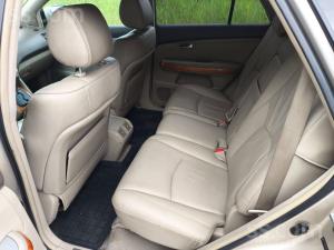 Pelēks Lexus RX 2005 Rīga, ar dzinēja tilpumu 3.30 L un nobraukumu 225 tūkst. km par 3300 €, foto 7 vietnē AUTOMOTO.COM.LV