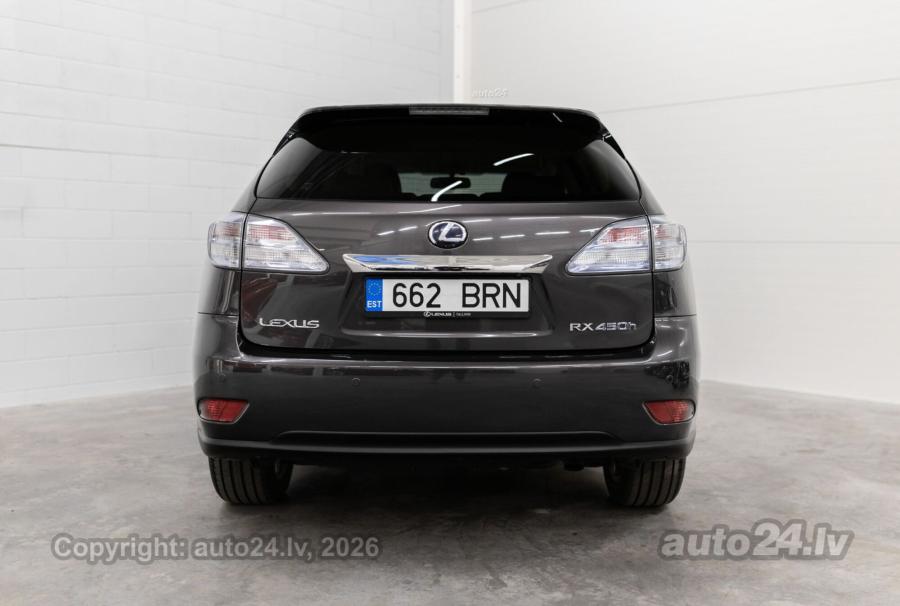 Pelēks Lexus RX 2009 Tallina, ar dzinēja tilpumu 3.50 L un nobraukumu 231 tūkst. km par 10990 €, foto 9 vietnē AUTOMOTO.COM.LV