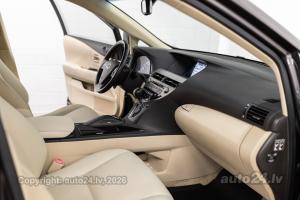 Pelēks Lexus RX 2009 Tallina, ar dzinēja tilpumu 3.50 L un nobraukumu 231 tūkst. km par 10990 €, foto 13 vietnē AUTOMOTO.COM.LV