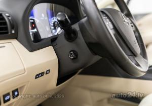 Pelēks Lexus RX 2009 Tallina, ar dzinēja tilpumu 3.50 L un nobraukumu 231 tūkst. km par 10990 €, foto 19 vietnē AUTOMOTO.COM.LV