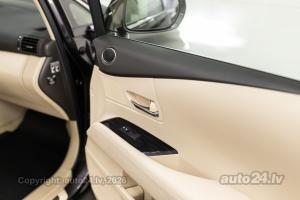 Pelēks Lexus RX 2009 Tallina, ar dzinēja tilpumu 3.50 L un nobraukumu 231 tūkst. km par 10990 €, foto 28 vietnē AUTOMOTO.COM.LV