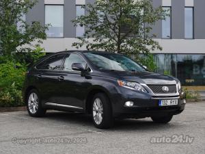Pelēks Lexus RX 2009 Tallina, ar dzinēja tilpumu 3.50 L un nobraukumu 213 tūkst. km par 15500 €, foto  vietnē AUTOMOTO.COM.LV