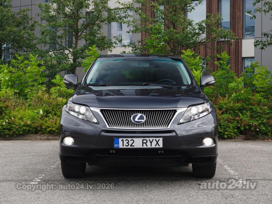 Grey Lexus RX 2009 in Tallinn, with an engine capacity of 3.50 L and mileage of 213 thousand km for 15500 €, photo 3 on AUTOMOTO.COM.LV