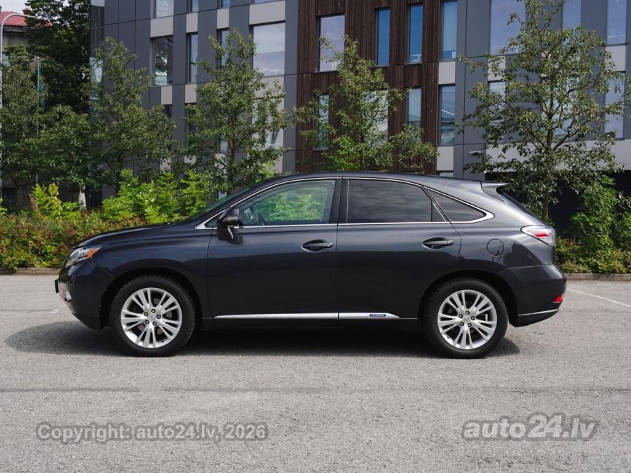 Grey Lexus RX 2009 in Tallinn, with an engine capacity of 3.50 L and mileage of 213 thousand km for 15500 €, photo 6 on AUTOMOTO.COM.LV