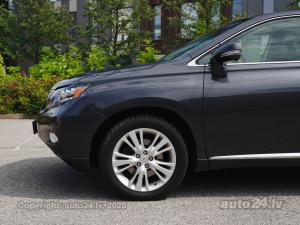 Grey Lexus RX 2009 in Tallinn, with an engine capacity of 3.50 L and mileage of 213 thousand km for 15500 €, photo 10 on AUTOMOTO.COM.LV