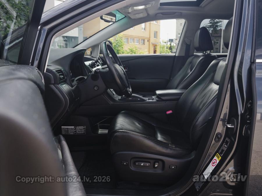Grey Lexus RX 2009 in Tallinn, with an engine capacity of 3.50 L and mileage of 213 thousand km for 15500 €, photo 14 on AUTOMOTO.COM.LV